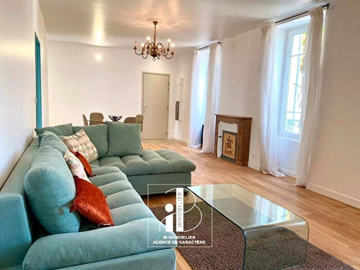 Centre Ville Ouest, Fontainebleau - Appartement 3 pièces à louer