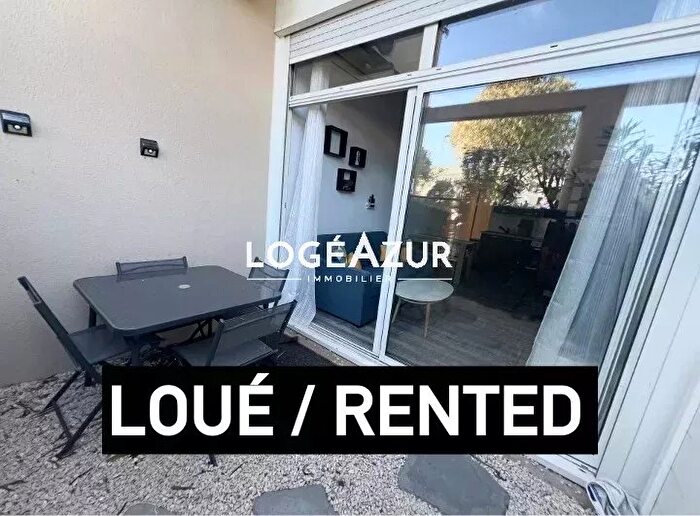 Appartement à louer - Vallauris, Les Paluds - 2 pièces - 1 chambre