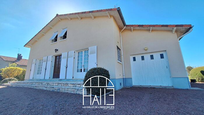 Maison à vendre - Chassenon - 5 pièces - 4 chambres