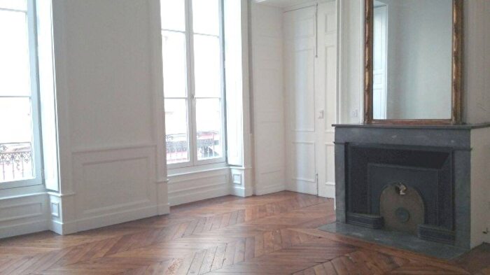Appartement 4 pièces à Vieux Lyon, Lyon 5ème arrondissement, à louer