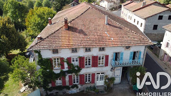 Maison à vendre - Saint-Bonnet-le-Chastel - 10 pièces - 8 chambres