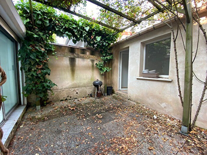Appartement à louer - Bordeaux, Nansouty - 3 pièces - 2 chambres