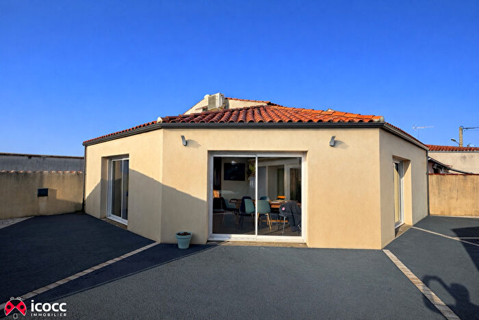 Maison à vendre - Luçon - 7 pièces - 3 chambres