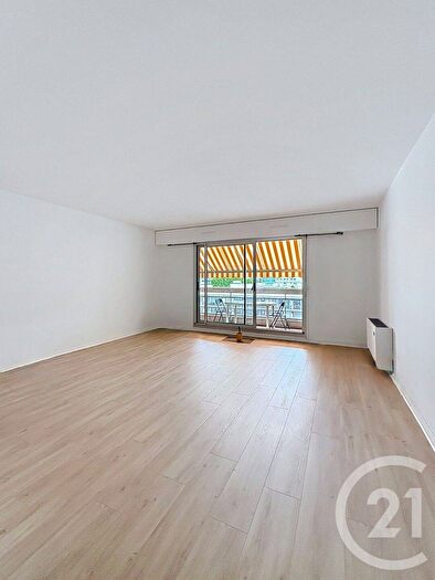 Appartement 4 pièces à louer - Hôtel de Ville, Courbevoie