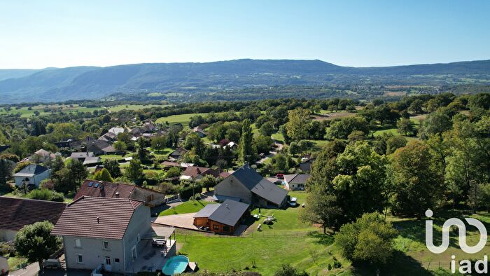 Maison à vendre - Virieu-le-Petit - 6 pièces - 4 chambres