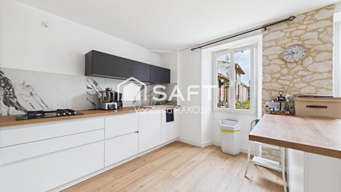 Maison à vendre - Les Églises-dArgenteuil - 6 pièces - 3 chambres