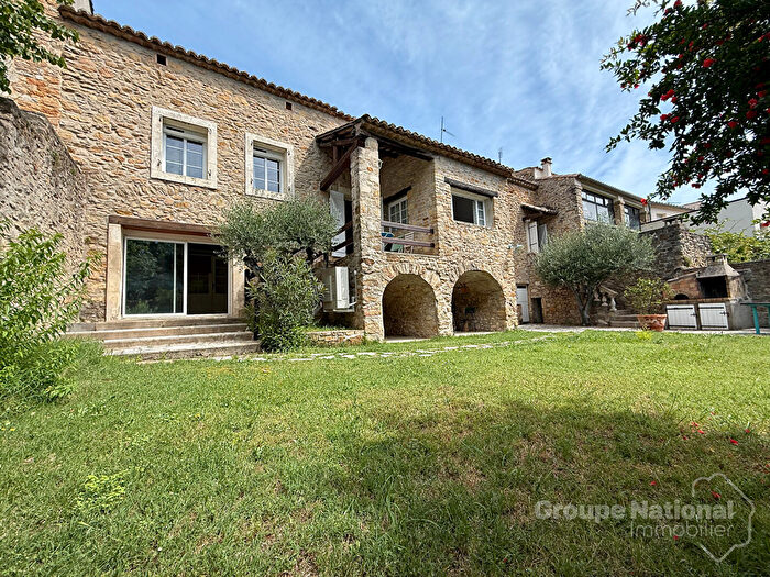 Saint-Marcel-de-Careiret - Maison 4 pièces à vendre