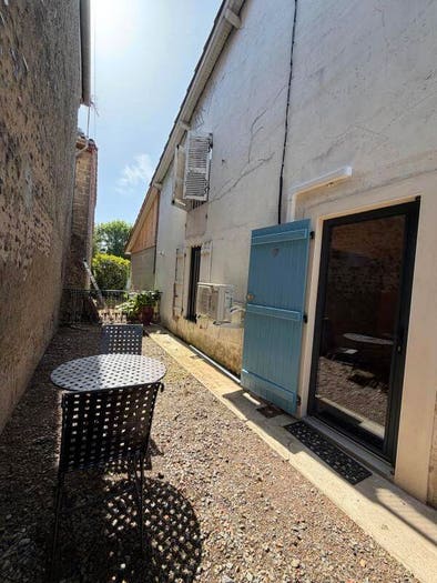 Rive Droite, Aire-sur-l'Adour : Appartement 1 pièce à louer