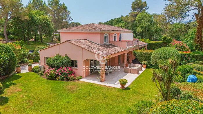 Maison à vendre - Mougins, Saint-Martin, Jylloue - 4 pièces - 3 chambres