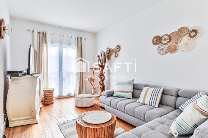 Maison à vendre - Arcachon, Centre-ville, La Chapelle, Gare - 6 pièces - 3 chambres