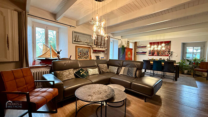 Maison à vendre - Milizac - 10 pièces - 6 chambres