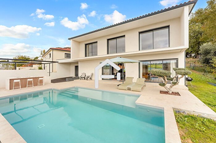 Maison à vendre - Aureville - 4 pièces - 3 chambres