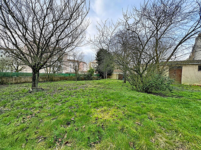 Maison à vendre - Cholet, Lorraine - 7 pièces - 5 chambres