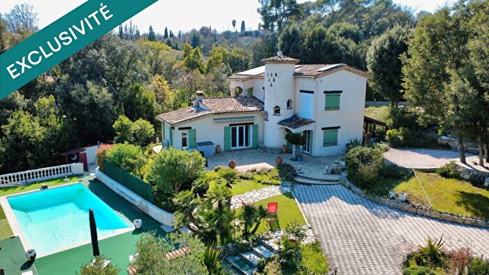 Maison à vendre - Spéracèdes - 8 pièces - 4 chambres