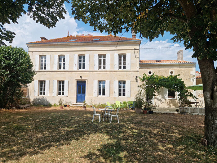 Les Nouillers : Maison 6 pièces à vendre