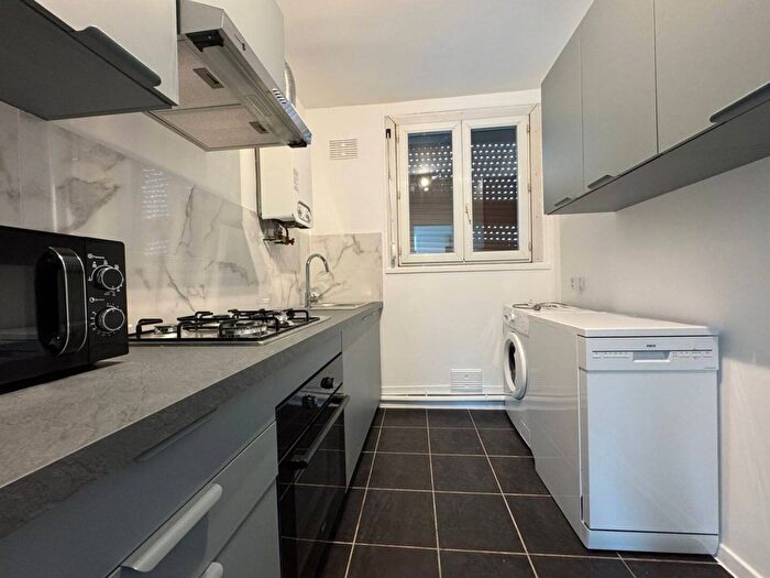 Appartement à louer - Coteaux-Felifeu, Argenteuil - 4 pièces - 3 chambres