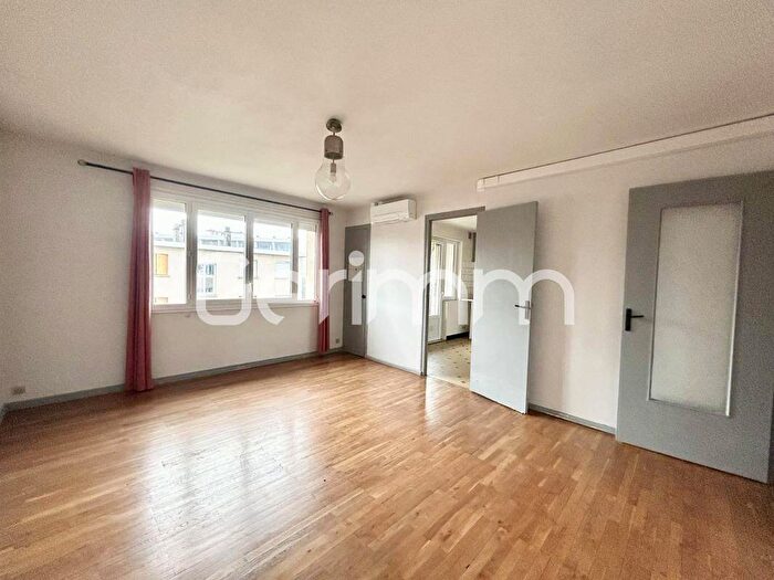 Appartement à louer - La Tronche - 3 pièces - 2 chambres