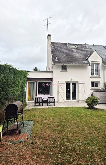 Maison à vendre - Ozoir-la-Ferrière, Gare, Brèche aux Loups, Belle Croix - 6 pièces - 4 chambres