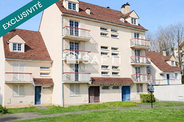 Appartement à vendre - Pontoise, Centre-ville - 5 pièces - 3 chambres
