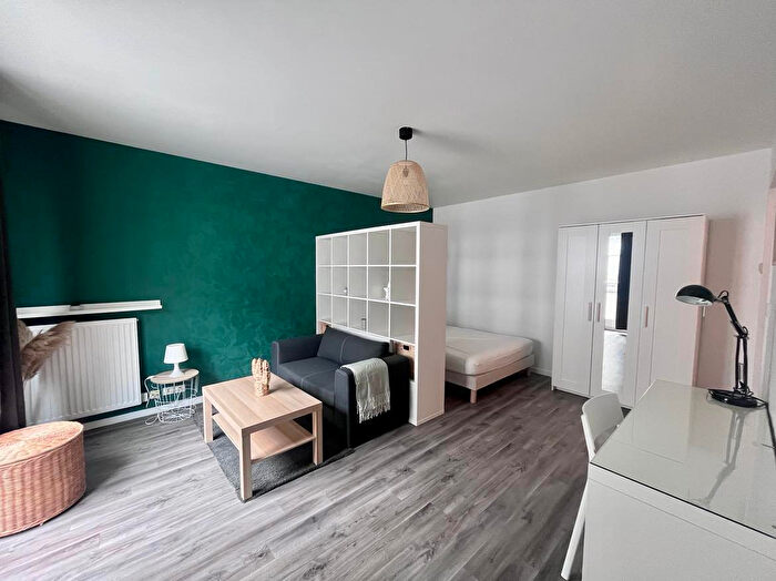 Appartement à louer - Quartiers Ouest, Bourg lEvesque - 1 pièce