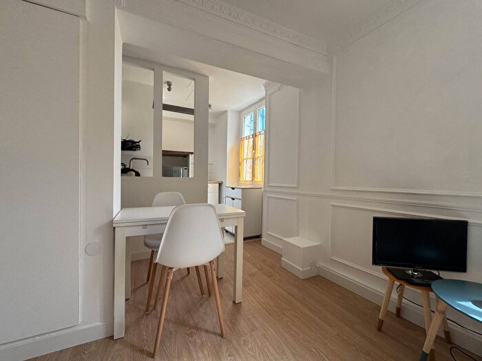 Appartement à louer - Orléans - 1 pièce - 1 chambre