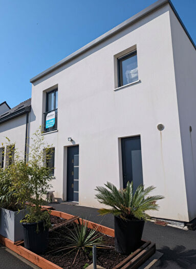 Maison à louer - Monterblanc - 4 pièces - 3 chambres