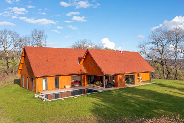 Maison à vendre - Saint-Germain-de-Belvès - 7 pièces - 6 chambres