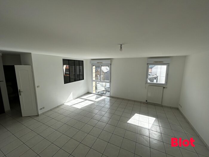 Saint-Jacques-de-la-Lande : Appartement 4 pièces à louer