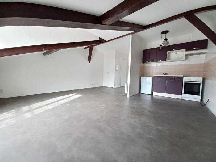 Appartement à louer - Jaures, Millau - 2 pièces - 1 chambre