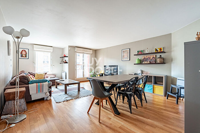 Suresnes, Cité Jardins : Appartement 5 pièces à louer