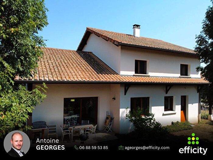 Maison à vendre - Bougé-Chambalud - 6 pièces - 4 chambres