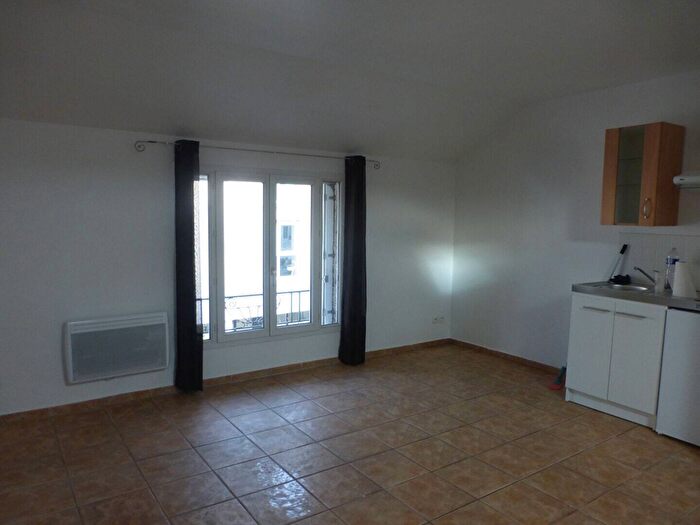 Viaduc Est, Orsay : Appartement 1 pièce à louer