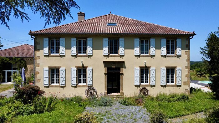 Maison à vendre - Aignan - 12 pièces - 8 chambres