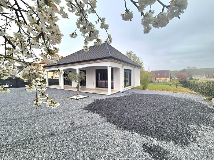 Maison à vendre - Freneuse - 5 pièces - 3 chambres