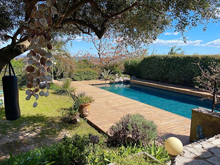 Maison à vendre - Tourbes - 5 pièces - 4 chambres