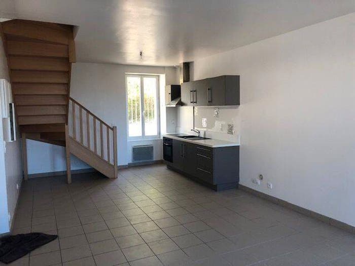 Maison 2 pièces à louer à Villemareuil