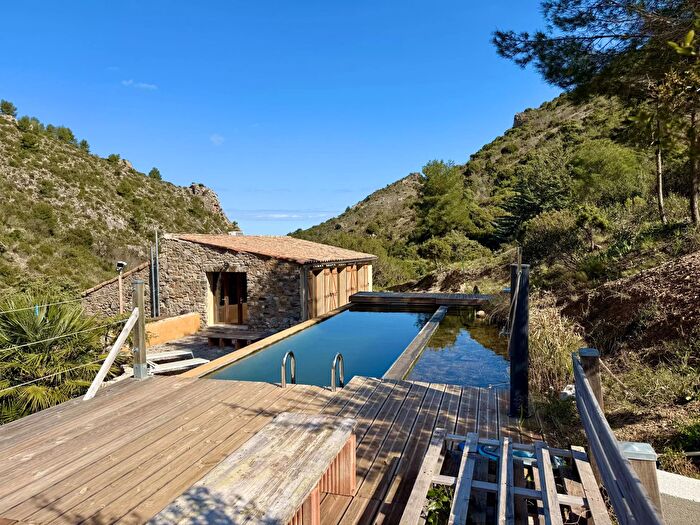 Maison à vendre - Embres-et-Castelmaure - 5 pièces