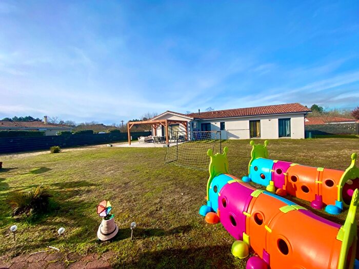 Maison à vendre - Rion-des-Landes - 6 pièces - 4 chambres