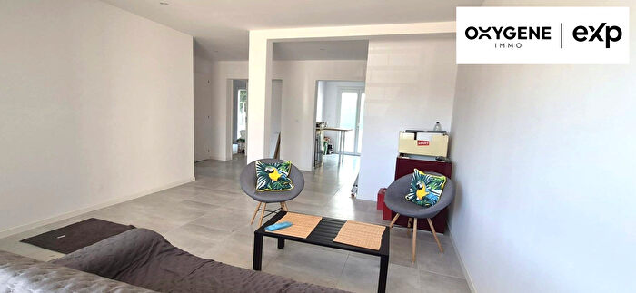 Appartement à vendre - Saint-Estève - 3 pièces - 2 chambres
