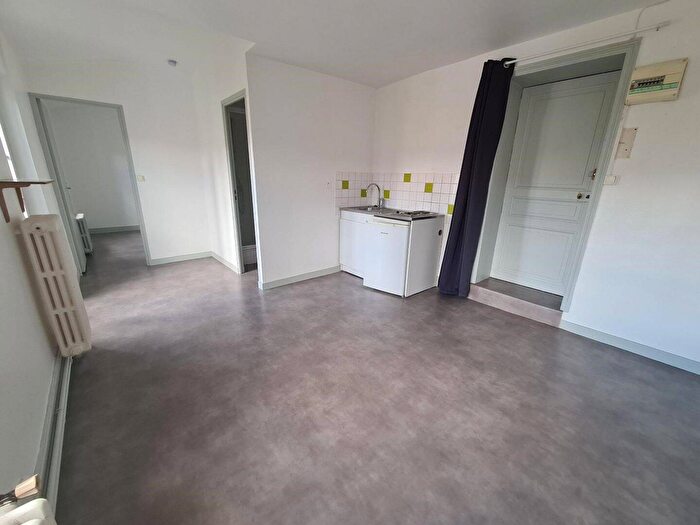 Appartement à louer - Saint Alyre, Clermont-Ferrand - 2 pièces - 1 chambre