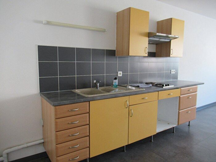 Ancien Hôpital, Béziers : Appartement 3 pièces à louer
