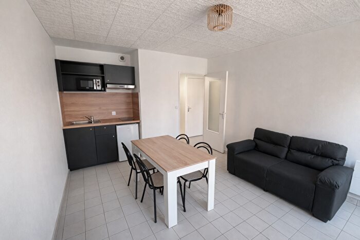 Appartement à louer - Saint-Étienne, Saint-Roch, Vivaraize, Valbenoite, Centre Deux - 2 pièces - 1 chambre