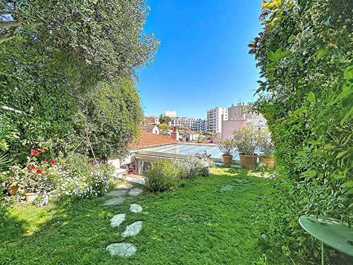 Marseille 6ème, Vauban : Maison 4 pièces à vendre