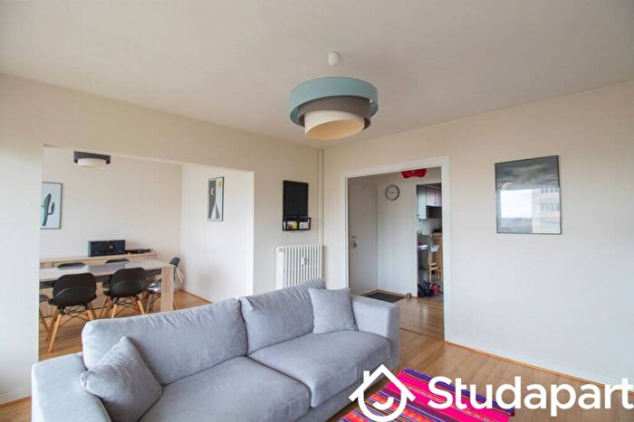 Appartement à louer - Centre, Angers - 1 pièce - 3 chambres