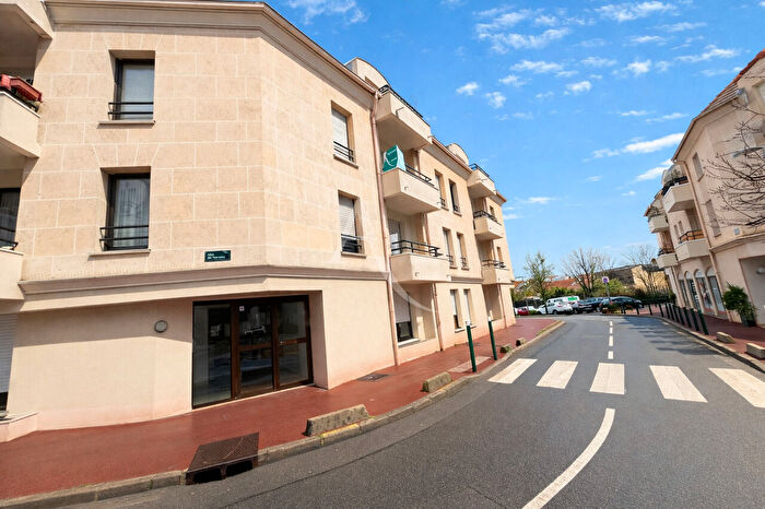 Appartement à vendre - Noisy-le-Grand, Centre-ville - 2 pièces - 1 chambre