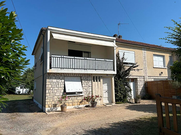 Maison à vendre - Saint-Astier - 6 pièces - 3 chambres