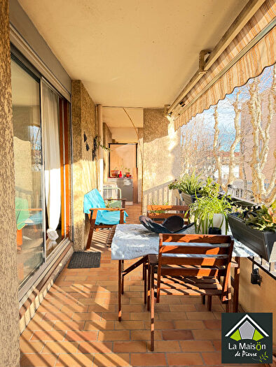 Appartement à louer - Salon-de-Provence, Morgan, Gare - 3 pièces - 2 chambres