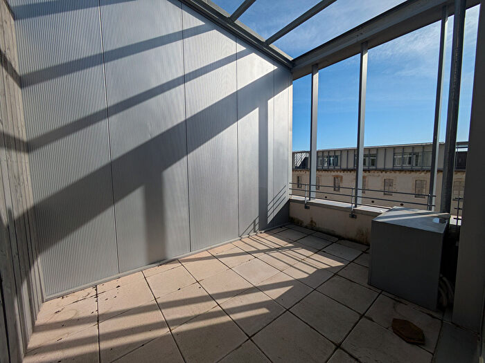 Appartement à louer - Avignon, Palais des Papes, Zone Piétonne - 3 pièces - 2 chambres