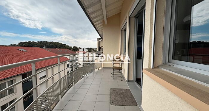 Appartement 1 pièce à Meyzieu, Sud Ouest, à vendre
