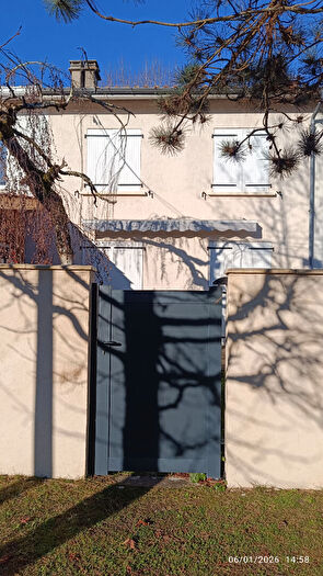 Maison à louer - Pessac, Saige - 4 pièces - 3 chambres